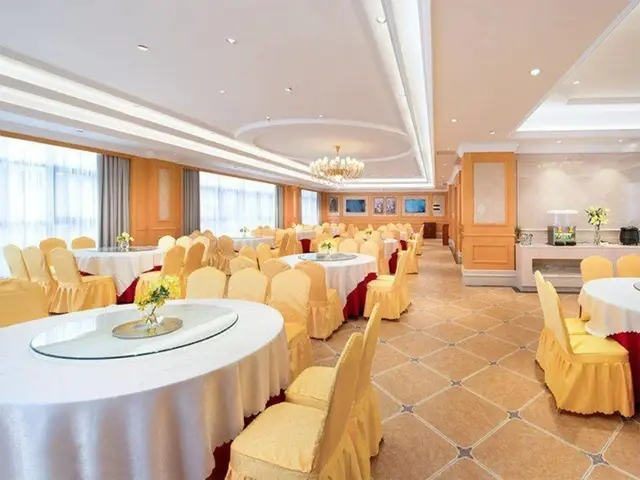 Туры в отель Vienna International Hotel (Nanning Wuyi Fude) 4 ...