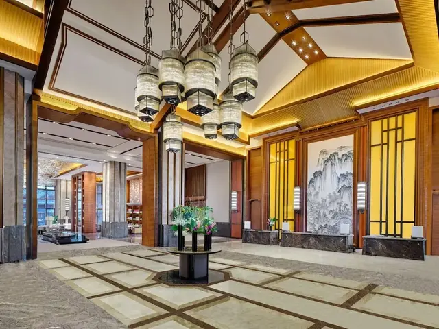 Туры в отель HUALUXE Suzhou Bay Hot Spring Resort by IHG 2*, Китай, Уси ...
